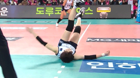 끈끈한 수비를 보여줬지만 득점으로 연결짓지 못하는 IBK기업은행 | 아프리카TV VOD