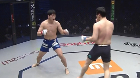 ROAD FC 046 4경기 다시보기 홍영기 vs 엄태웅 | 아프리카TV VOD